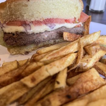 7B’S BAR & GRILL - 83 Photos & 111 Reviews - 1152 Southampton Rd ...