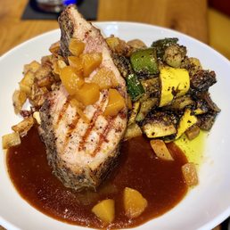 501 PRIME - Updated March 2025 - 242 Photos & 206 Reviews - 215 E Grand ...