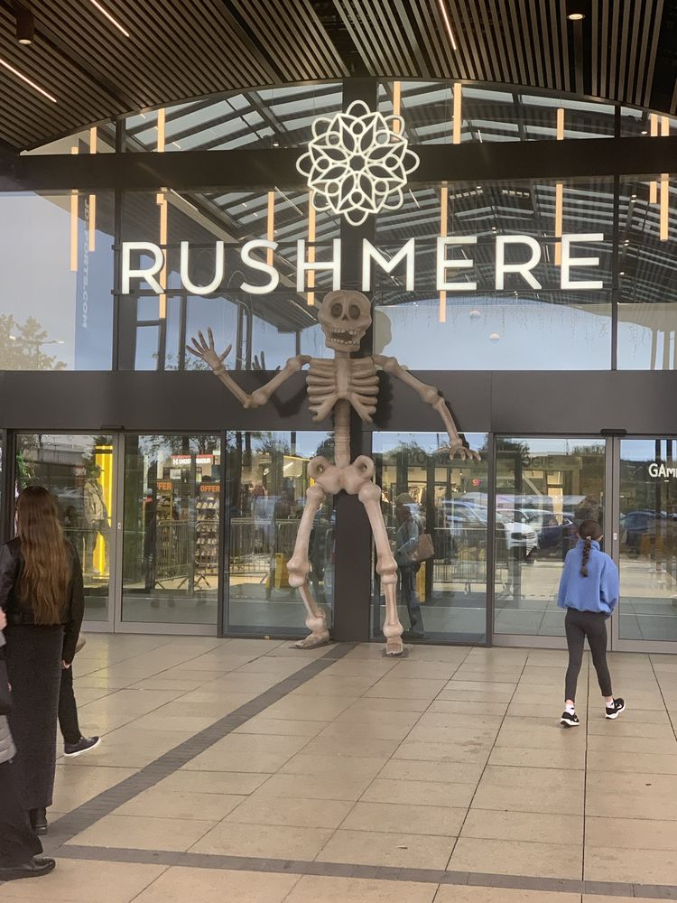 RUSHMERE SHOPPING CENTRE - Updated October 2025 - Central Way ...