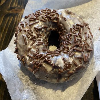 ASTRO DOUGHNUTS & FRIED CHICKEN - Updated May 2024 - 1837 Photos & 1361 ...