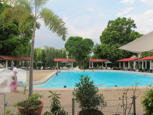 MERVILLE COUNTRY CLUB - Updated September 2025 - 94 Belvedere St ...