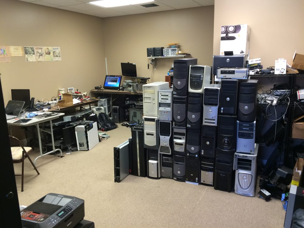 PCFIXME! - Updated October 2025 - 34900 Lake Shore Blvd, Eastlake, Ohio ...