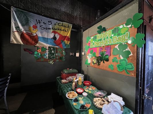 REAL LUCK CAFE - Updated December 2025 - 29 Photos & 47 Reviews - 1519 ...