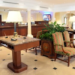 LAKE FOREST BANK & TRUST - 10 Photos - 727 N Bank Ln, Lake Forest ...