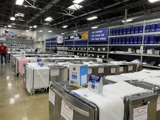 LOWE’S OUTLET - Updated February 2025 - 73 Photos & 90 Reviews - 725 W ...