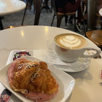 REPUBLIK COFFEE - PASADENA - Updated July 2024 - 2340 Photos & 1302 ...