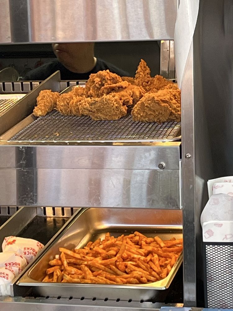 CHICK ROCKS - Updated September 2025 - 50 Photos & 22 Reviews - 30-02 ...