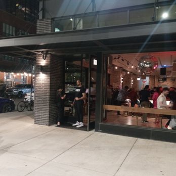 ESTEREO - Updated April 2024 - 27 Photos & 17 Reviews - 1001 W Fulton ...