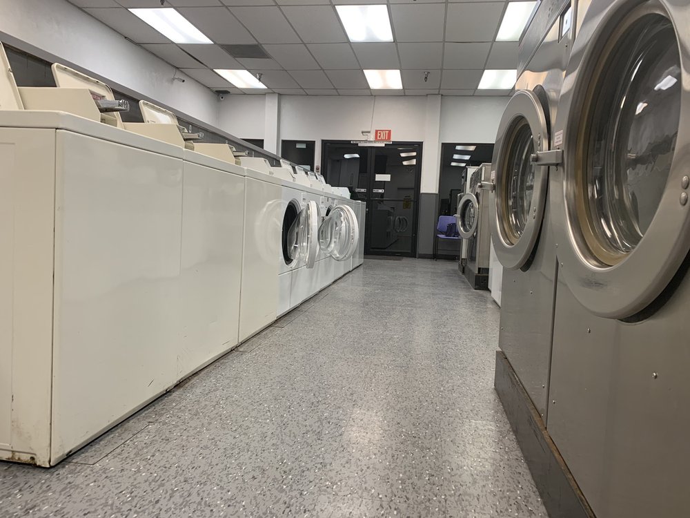 ROSE LAUNDRY - Updated December 2025 - 11 Photos - 687 W Centennial ...