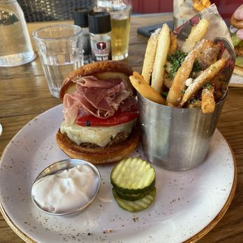 RED COW WAYZATA - Updated December 2024 - 33 Photos & 48 Reviews - 881 ...