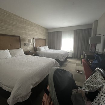 HAMPTON INN & SUITES OAHU/KAPOLEI - 402 Photos & 145 Reviews - Yelp