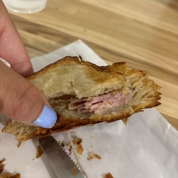 TEMPLE PASTRIES - Updated March 2025 - 961 Photos & 220 Reviews - 2524 ...