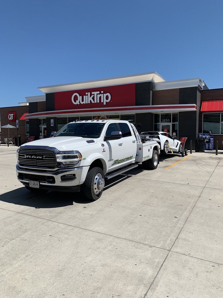 EXPRESS TOW & RECOVERY - Updated October 2024 - 30 Photos - Platte City ...