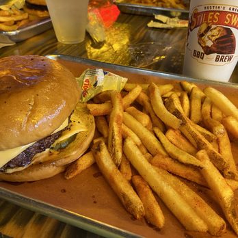 STILES SWITCH BBQ & BREW - 401 Photos & 291 Reviews - 800 W Whitestone ...