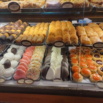 ASTORIA PASTRY SHOP - Updated November 2024 - 718 Photos & 505 Reviews ...