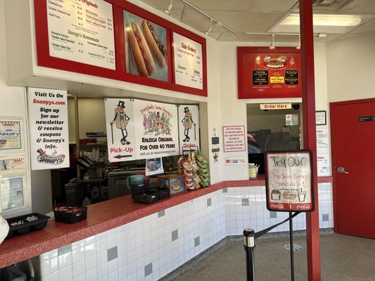 SNOOPY’S HOT DOGS & MORE - Updated March 2025 - 37 Photos & 58 Reviews ...