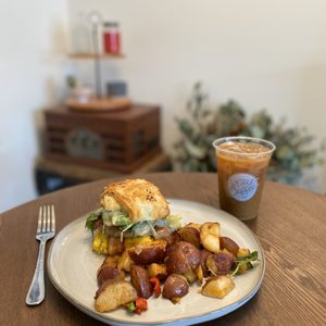 NITTY GRITTY - Updated December 2025 - 142 Photos & 271 Reviews - 223 N ...