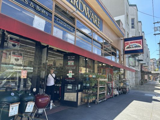 COLE HARDWARE - Updated December 2025 - 80 Photos & 87 Reviews - 627 ...