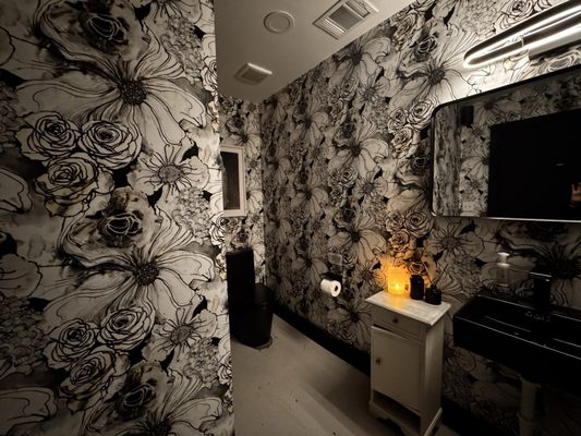 PAPERCUT - Updated May 2026 - 116 Photos & 28 Reviews - 908 E 5th St ...
