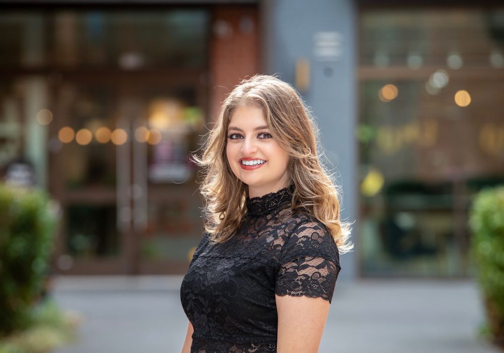 ALEXANDRA ROTHMAN - LUXE PROPERTIES - Contact Agent - 55 Merrick Way ...