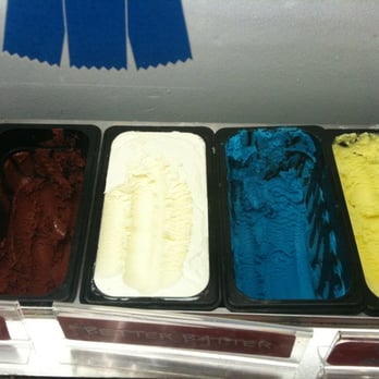 MAGGIE MOO’S ICE CREAM & TREATERY - Updated July 2025 - 56 Photos & 79 ...
