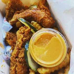 MONROE’S HOT CHICKEN - 692 Photos & 645 Reviews - 45 W Jefferson St ...