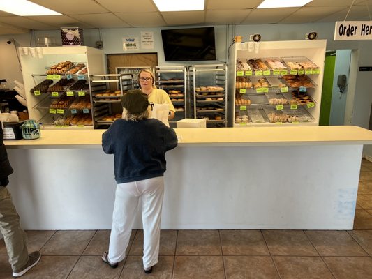 TRACKSIDE DONUTS - 175 Photos & 223 Reviews - 28001 Old 41 Rd, Bonita ...