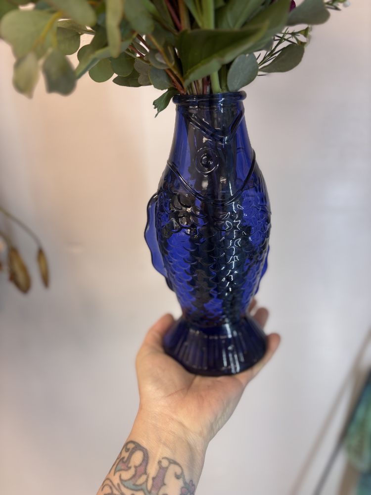 BLOOMTOPIA - Updated December 2025 - 61 Photos - 812 Kempton St, New ...