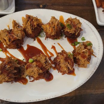 IRON & ALE LYNCHBURG TAP AND TABLE - Updated September 2024 - 221 ...