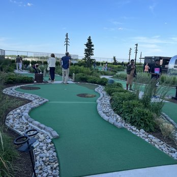 PERCH PUTT - Updated May 2025 - 155 Photos & 49 Reviews - 1805 Capital ...