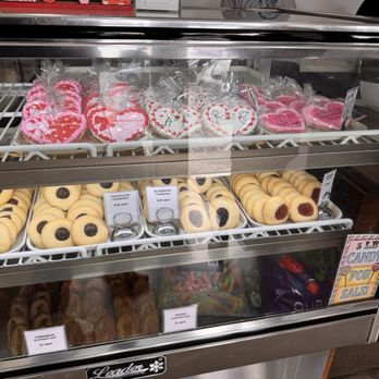 CANDLE LIGHT BAKERY - Updated June 2025 - 1368 Photos & 867 Reviews ...