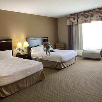 HAMPTON INN TOPEKA - Updated December 2025 - 107 Photos & 31 Reviews ...