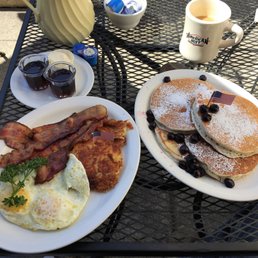 AMERICAN HOST RESTAURANT - Updated March 2025 - 366 Photos & 453 ...