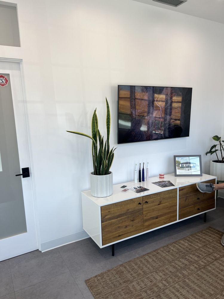 JD ROSS, DDS - Updated September 2025 - 24 Reviews - 1691 E Main St ...