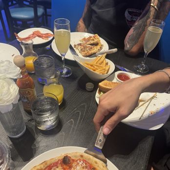 KITCHEN 86 + BAR - Updated December 2024 - 606 Photos & 790 Reviews ...