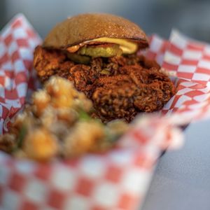 THG’S HOT CHICKEN - Updated May 2025 - 31 Photos & 16 Reviews - 4830 ...