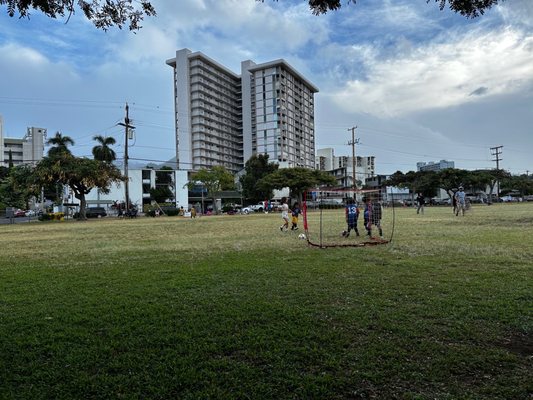 MAKIKI DISTRICT PARK - Updated December 2025 - 52 Photos & 33 Reviews ...