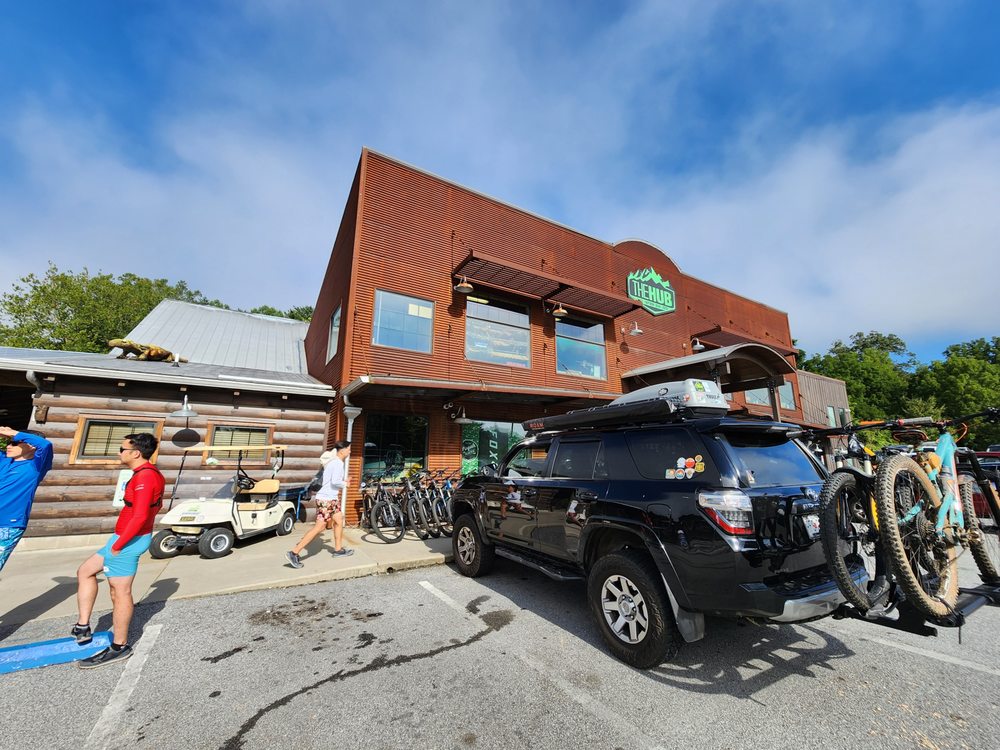 THE HUB AND PISGAH TAVERN - Updated August 2025 - 94 Photos & 81 ...