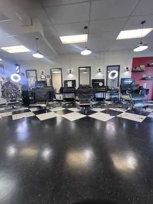 UNIVERSITY SQUARE BARBER SHOP - Updated January 2026 - 85 Reviews ...