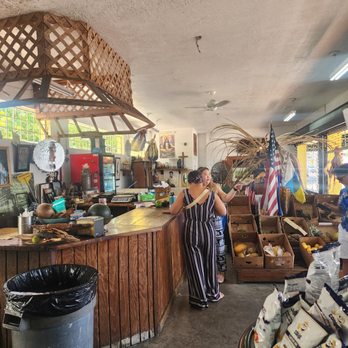 LOS PINARENOS FRUTERIA - Updated October 2025 - 247 Photos & 102 ...