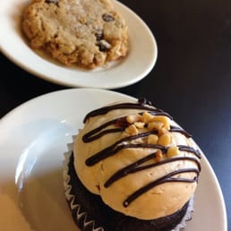 STICKY FINGERS BAKERY - Updated July 2025 - 767 Photos & 999 Reviews ...