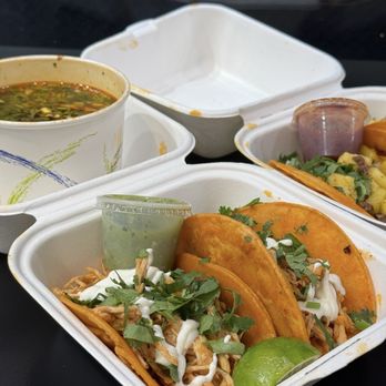 BIRRIA LES - Updated May 2025 - 143 Photos & 79 Reviews - 34 St Marks ...