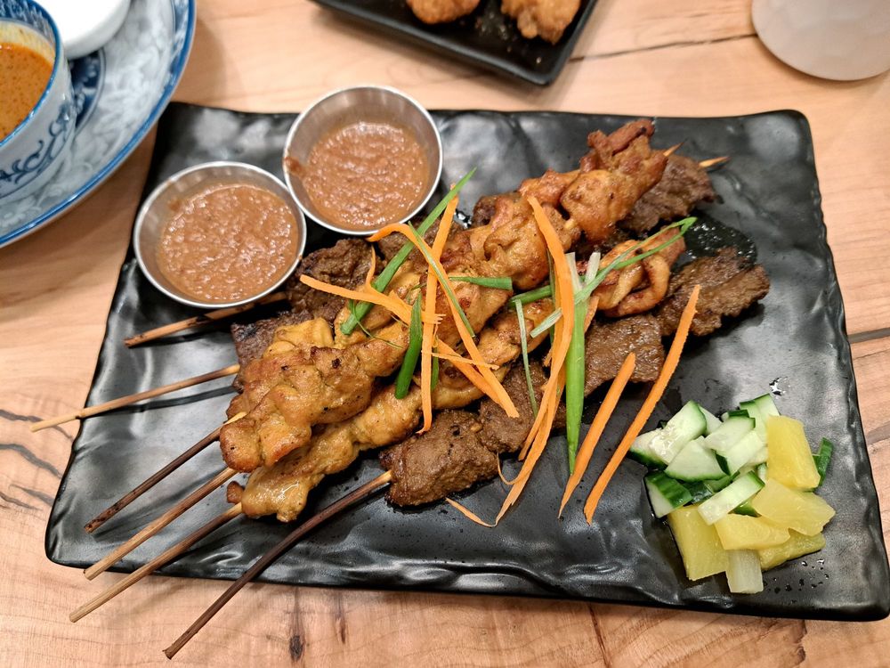 GOLDEN SMELL MEE - Updated December 2025 - 65 Photos & 20 Reviews - 142 ...