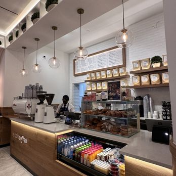 LE CAFE COFFEE - Updated August 2025 - 50 Photos & 27 Reviews - 250 W ...