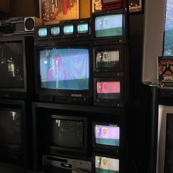 LOGAN ARCADE - Updated January 2025 - 185 Photos & 188 Reviews - 2410 W ...