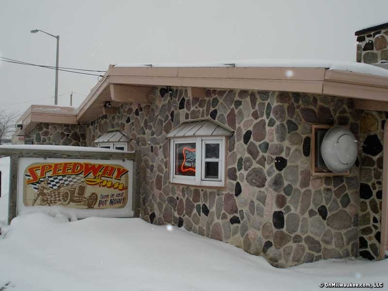 SPEEDWAY INN - Updated September 2025 - 19 Reviews - 18815 W Bluemound ...