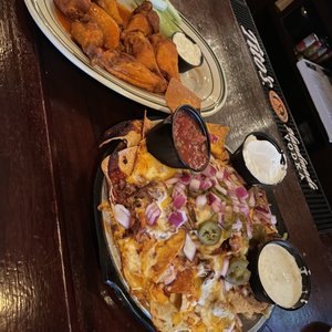 CJ SPARROW PUB & EATERY - Updated July 2024 - 98 Photos & 153 Reviews ...