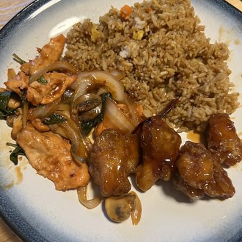 SESAME INN CHINESE RESTAURANT - Updated August 2024 - 91 Photos & 140 ...