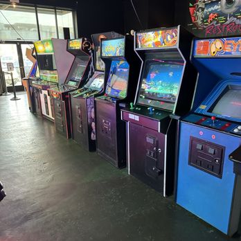 FREEPLAY - Updated December 2025 - 61 Photos & 19 Reviews - 3015 Gulden ...