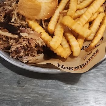 HOG-N-BONES - Updated December 2025 - 59 Photos & 111 Reviews - 1900 ...